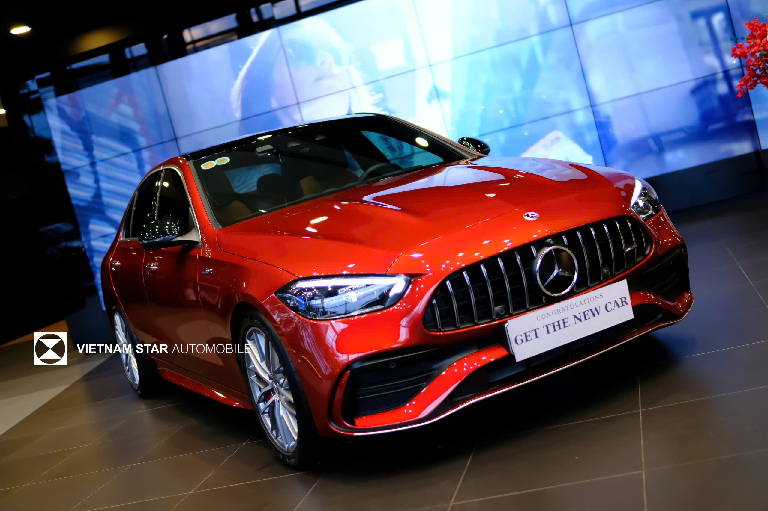 Màu Sơn Độc Nhất "Tomato Red": tại Mercedes Bình Dương